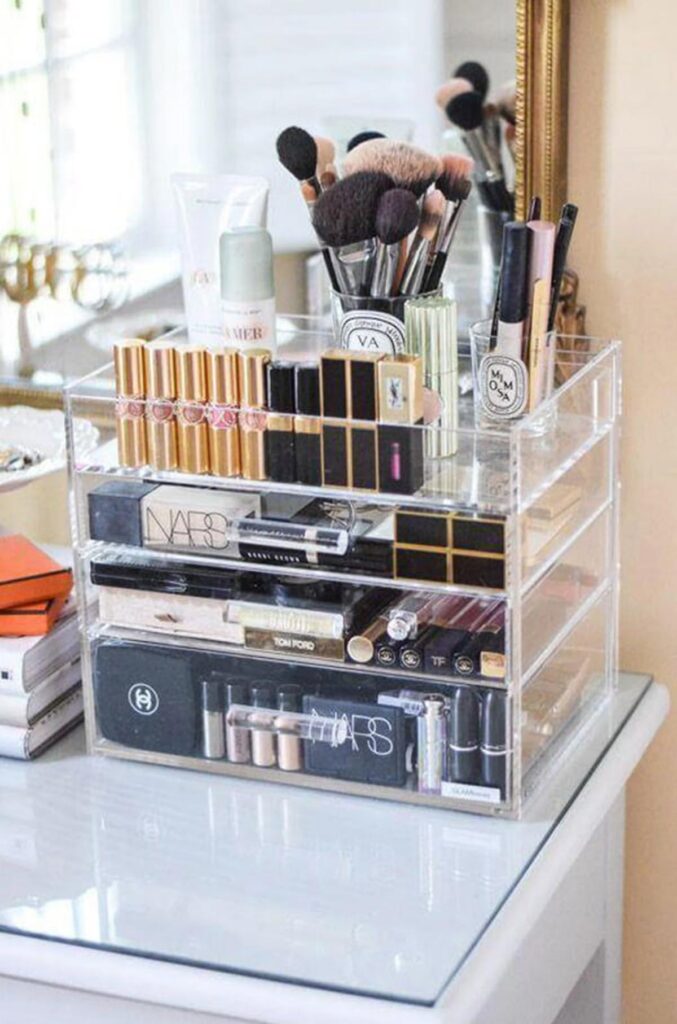 21 Fun DIY Makeup Organizer Ideas for Easy Access