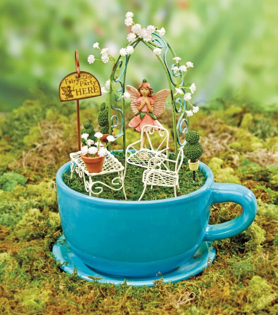 56 Magical Teacup Mini Gardens for a Blissful Home Atmosphere