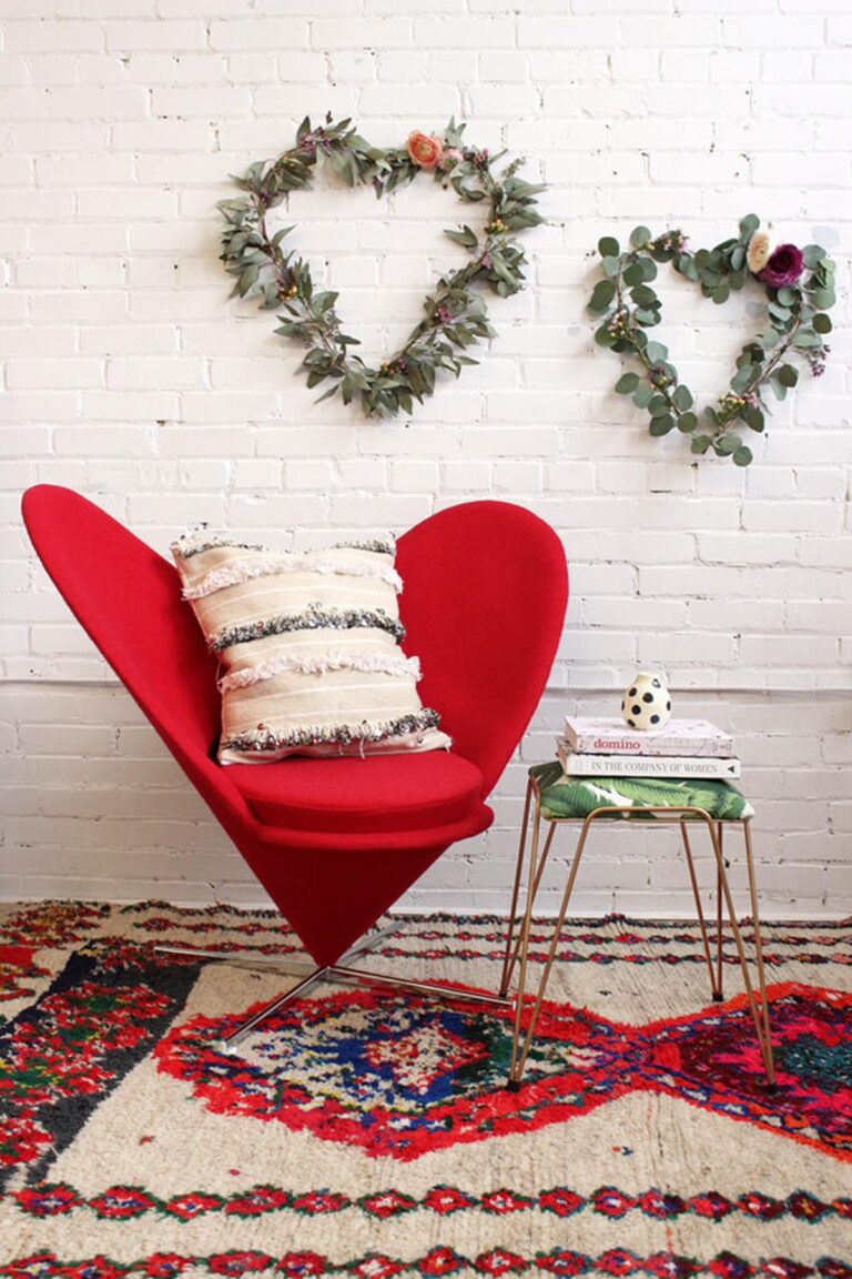 21 Elegant Heart Shaped Flower Arrangements to Elevate Your Home Décor