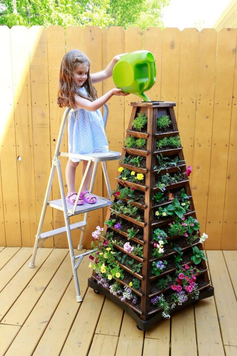 20 Quick and Easy Flower Towers to Build This Weekend