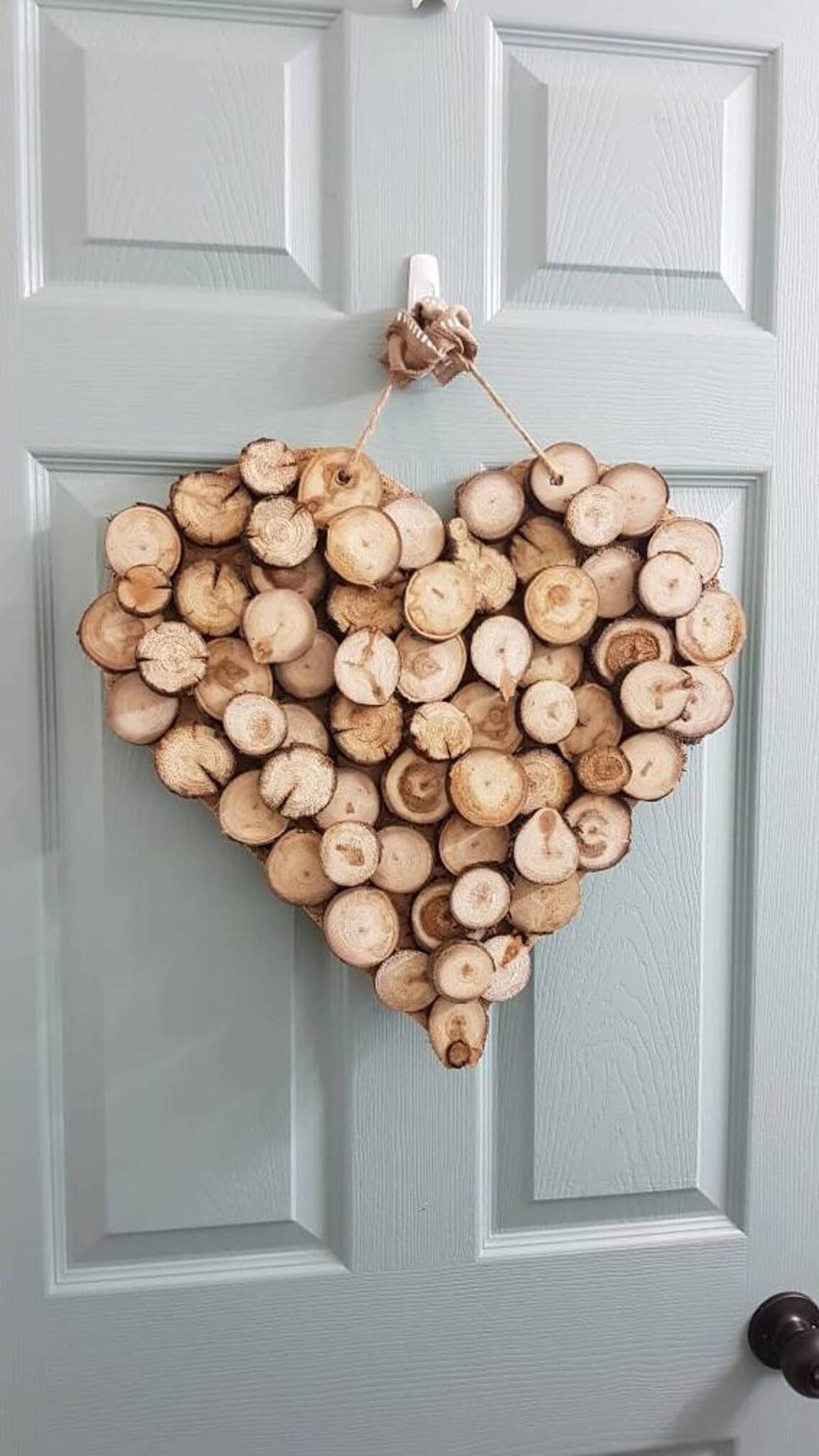25 Creative Spring Wood Slice Decor Ideas to Welcome the Season
