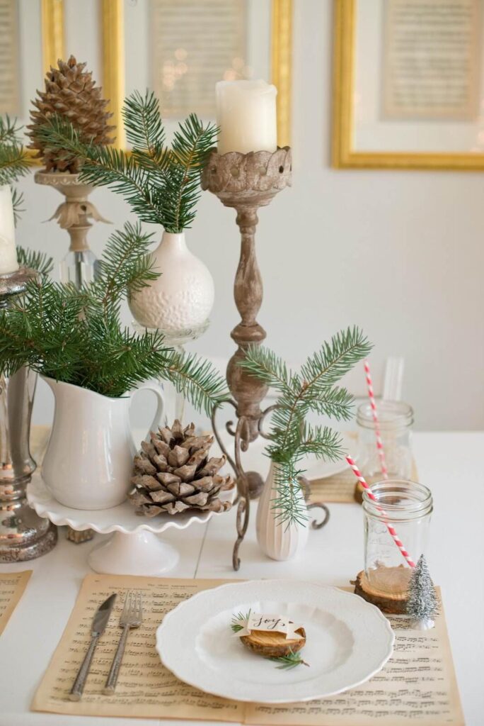 14 Gorgeous Christmas Table Themes to Inspire