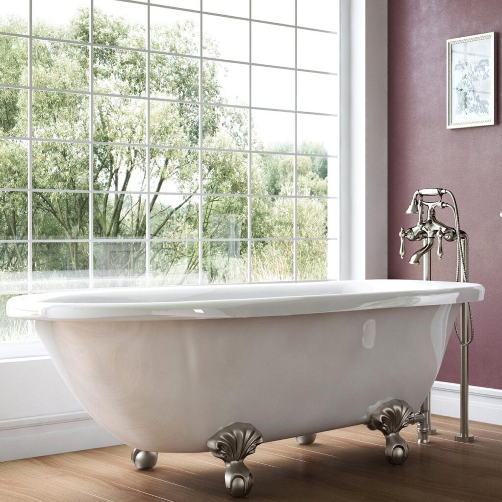 24 Best Small Bathtubs Designed for Big Impressions