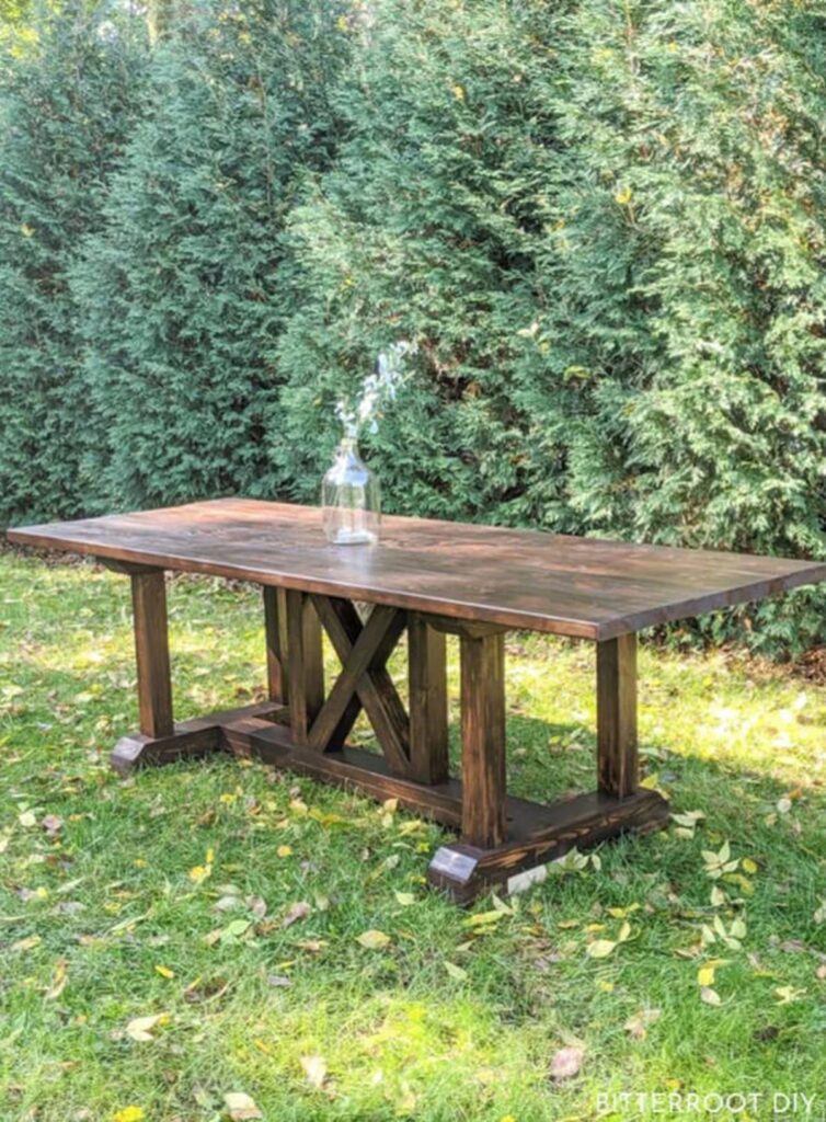 24 Stylish DIY Outdoor Tables to Elevate Your Backyard Entertaining