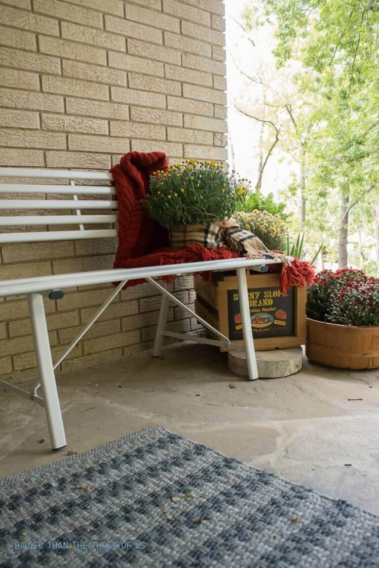 23 Inviting Rustic Veranda Designs to Enhance Your Home's Exterior