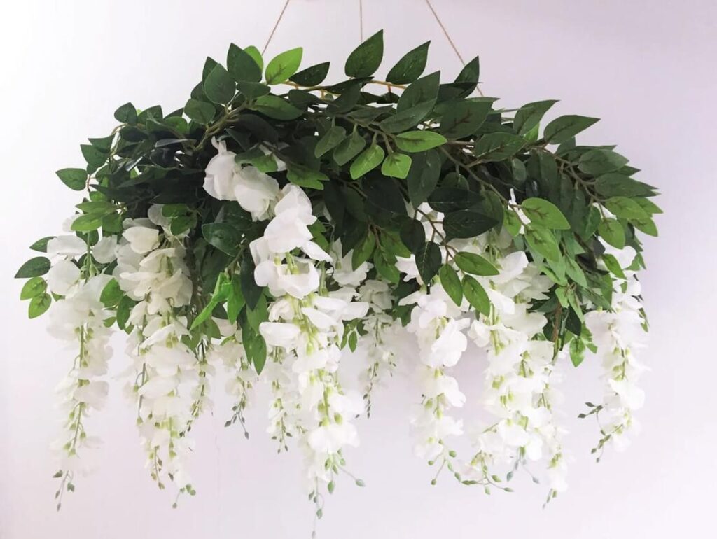 18 Unique DIY Flower Chandeliers That Are Simply Beautiful