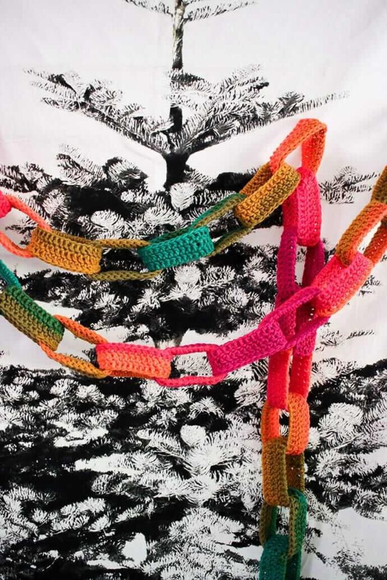 21 Joyful DIY Garland Ideas for Your Christmas Tree