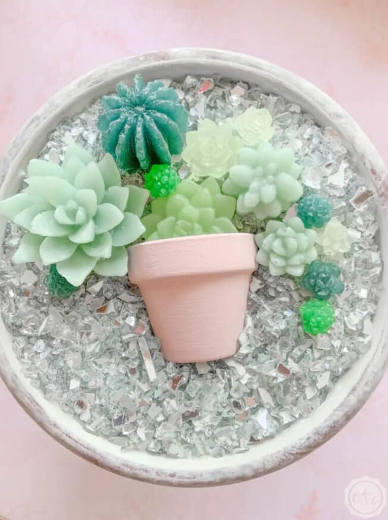 25 Innovative DIY Resin Craft Ideas to Enhance Your Space