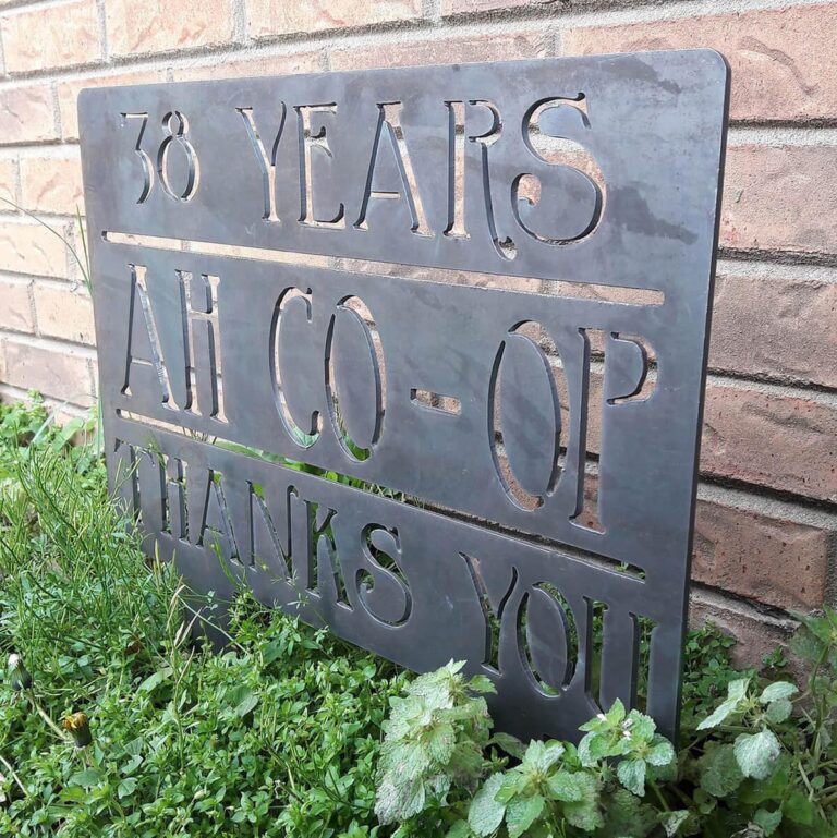 38 Charming Garden Signs to Personalize Your Green Space