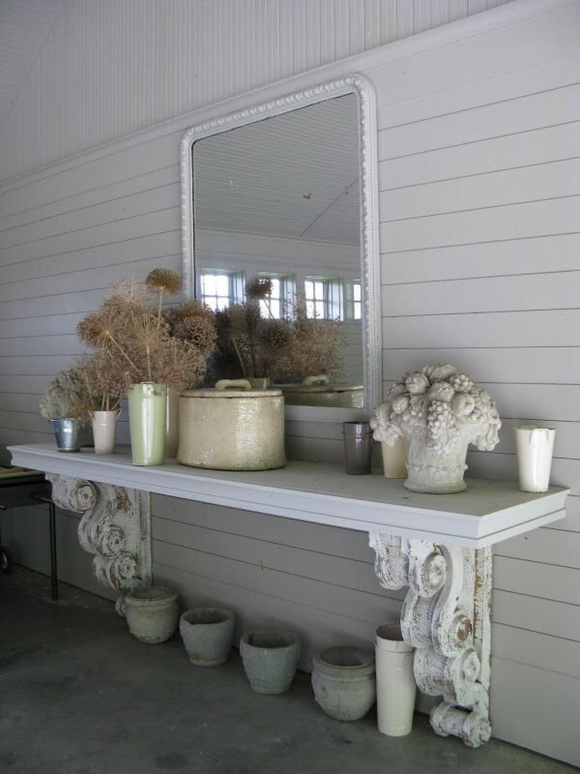 36 Rustic Corbel Decor Ideas You'll Love