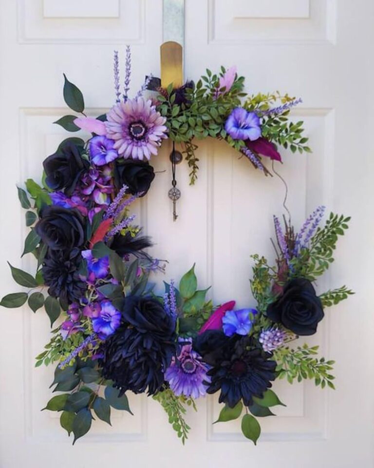 23 Unique Moon Wreath Designs for a Charming Home Vibe