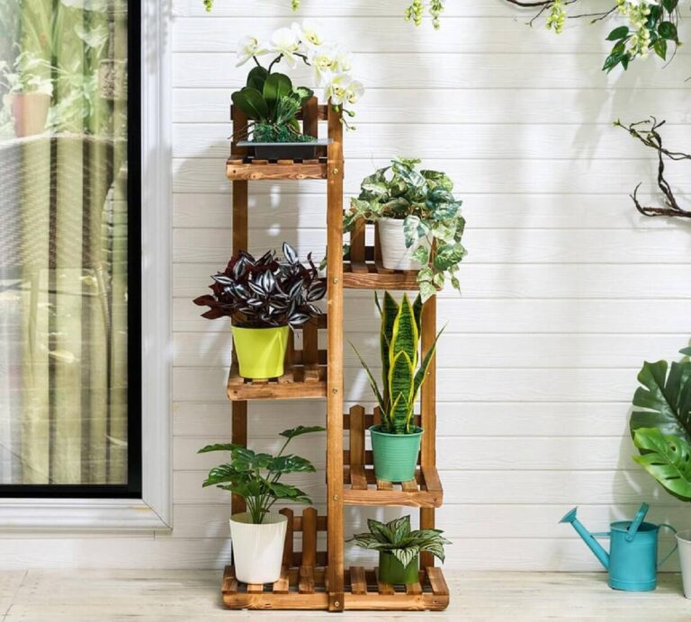 30 DIY Stylish Plant Stands to Show Off Your Garden
