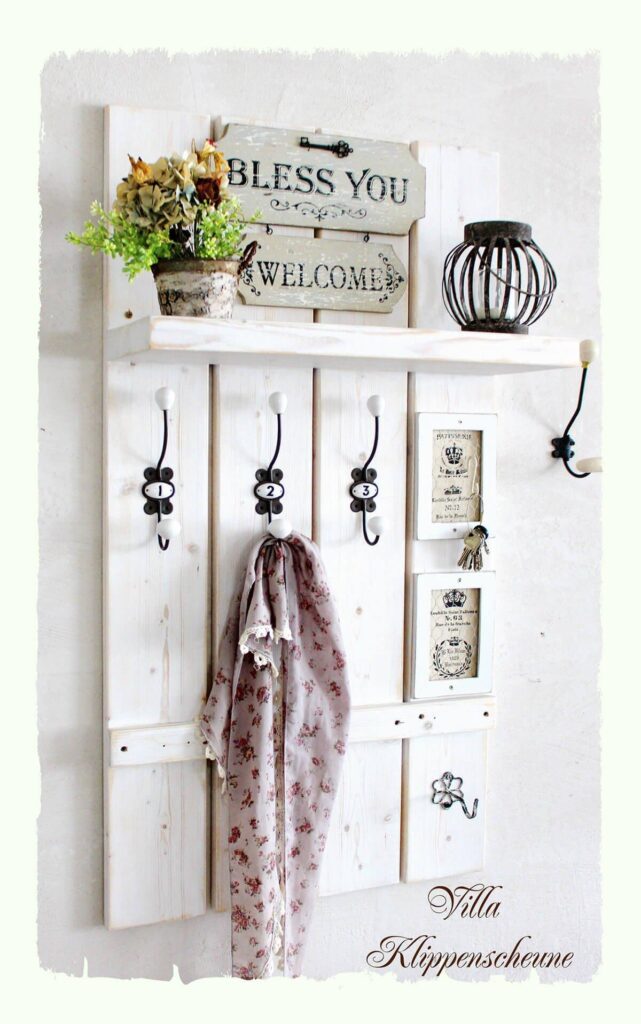 28 Chic Coat Rack Ideas That Are Sure to Impress