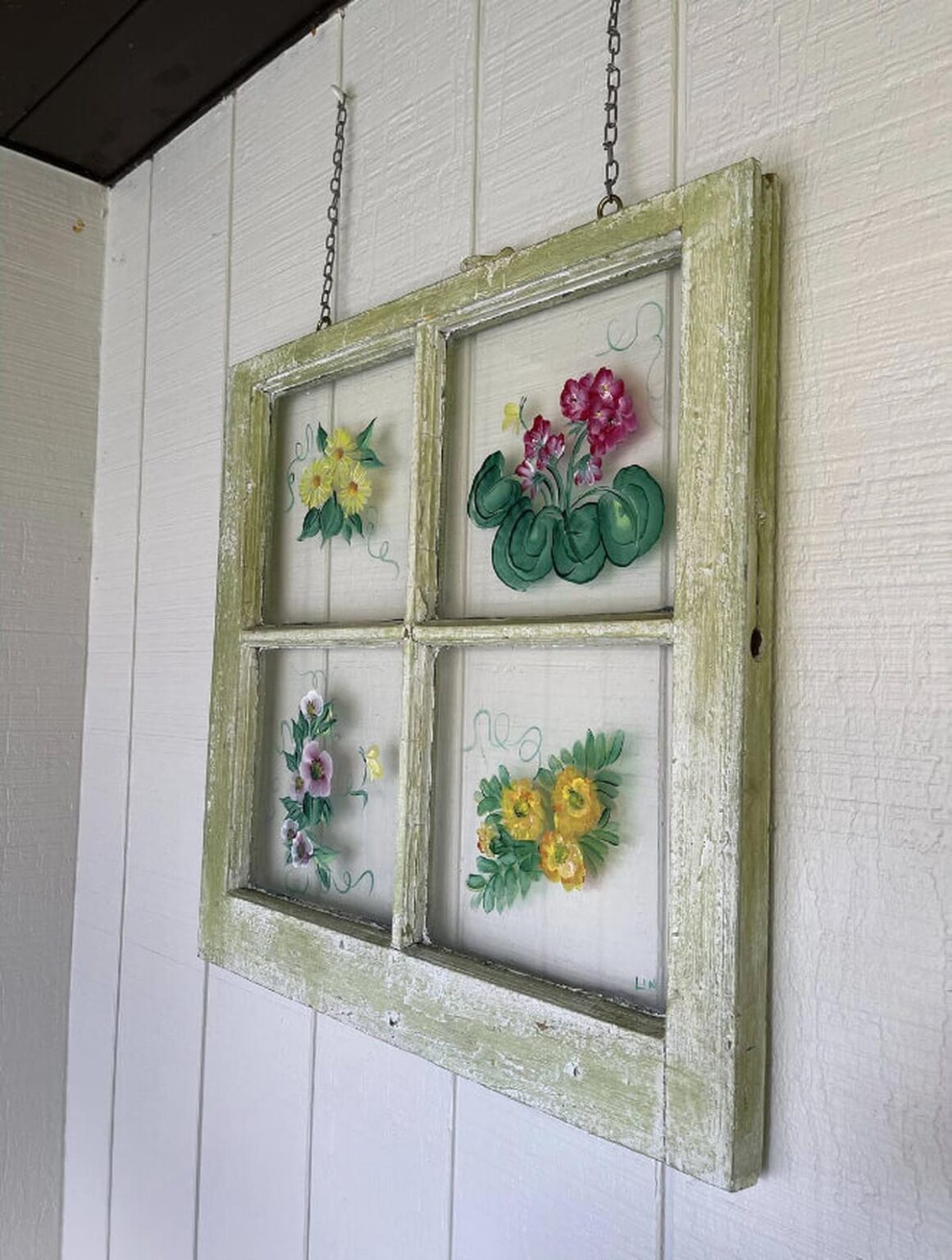 19 Gorgeous Hand Painted Window Ideas for a Fancy Home Upgrade