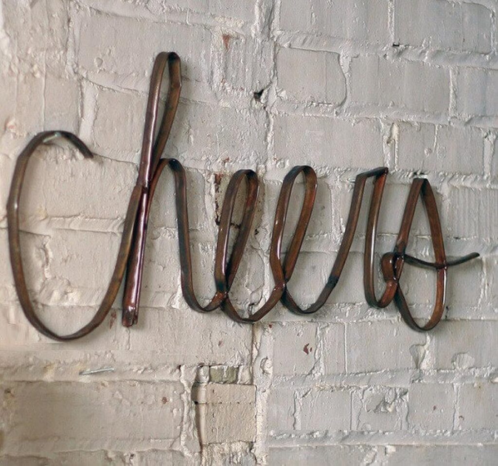 31 Eye-Catching Metal Wall Decor Designs for a Stylish Touch