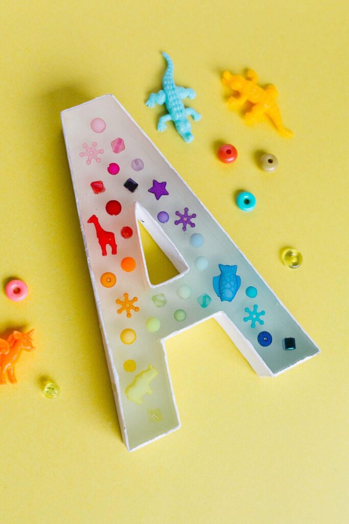 25 Innovative DIY Resin Craft Ideas to Enhance Your Space