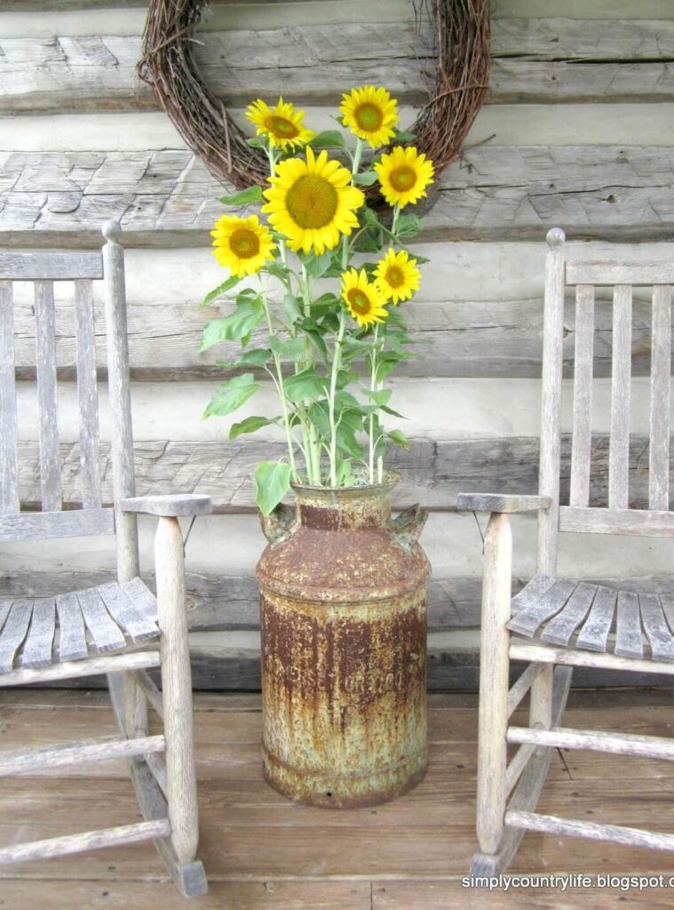 24 Cute Farmhouse Milk Can Ideas for a Cozy Space