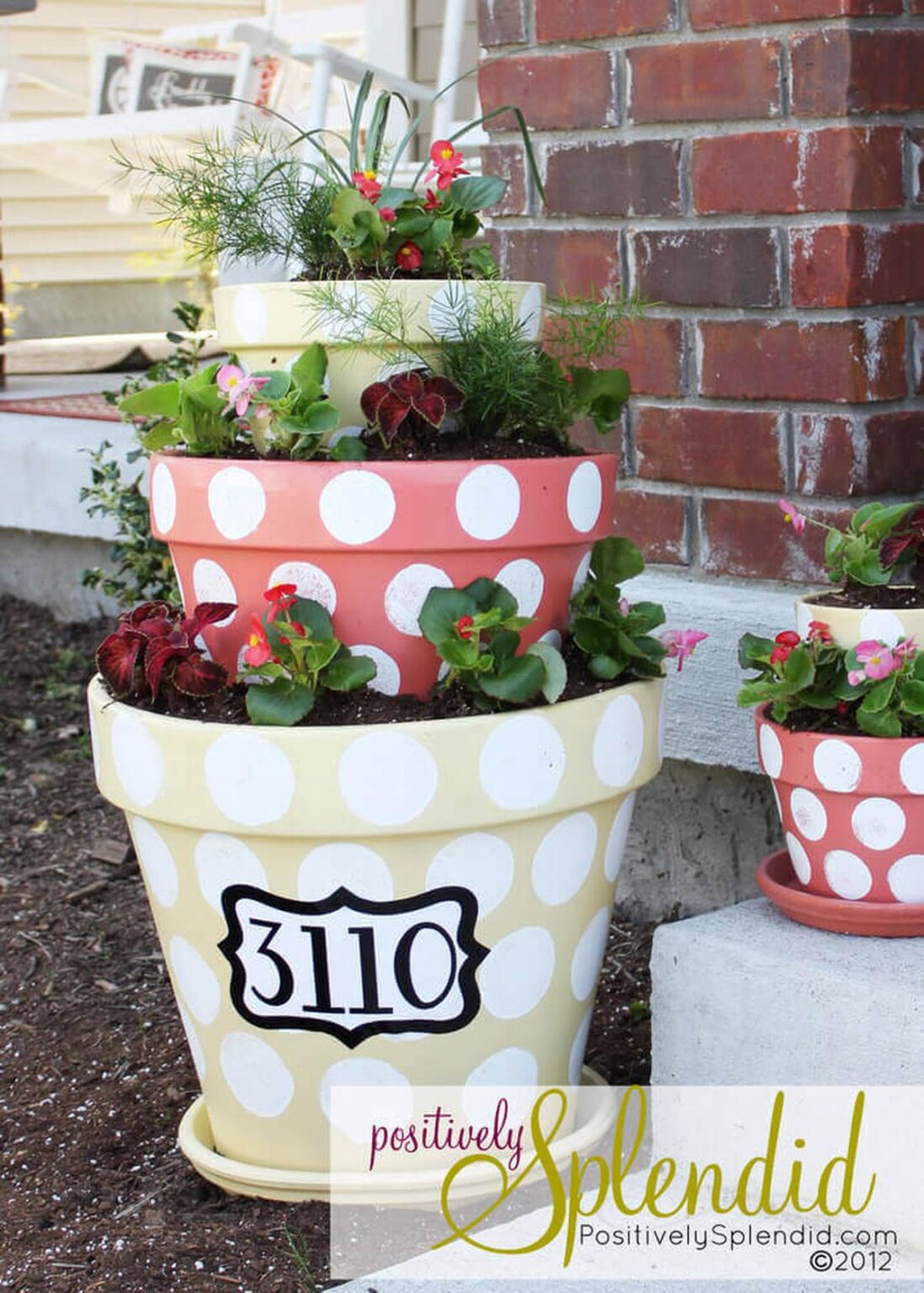 28 Unique DIY Painted Garden Decorations to Liven Up Outdoors