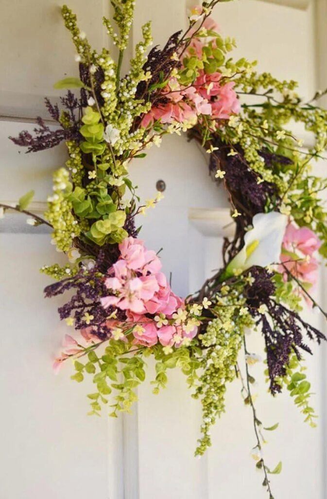 23 DIY Floral Wreath Designs to Welcome the Season