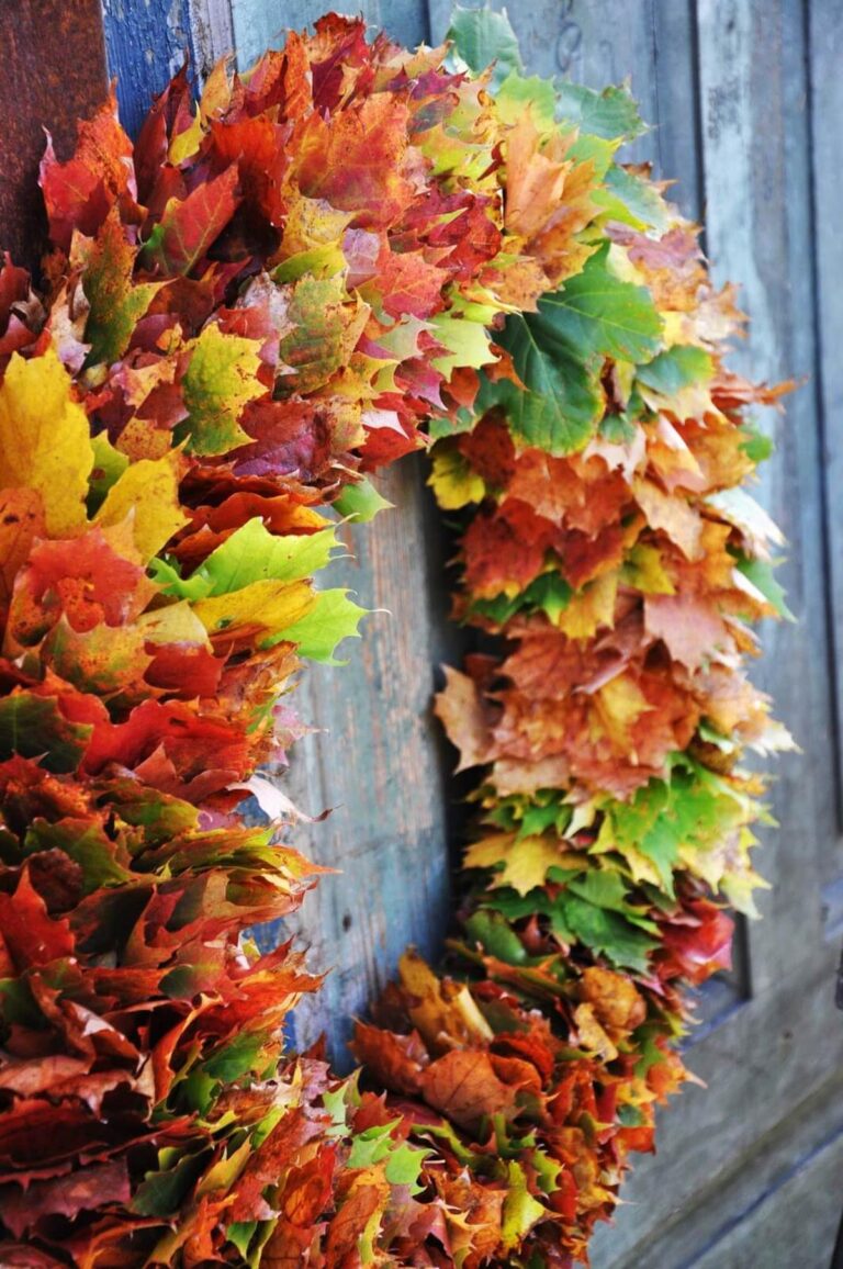 25 Must-Try Colorful DIY Fall Leaf Crafts for the Season
