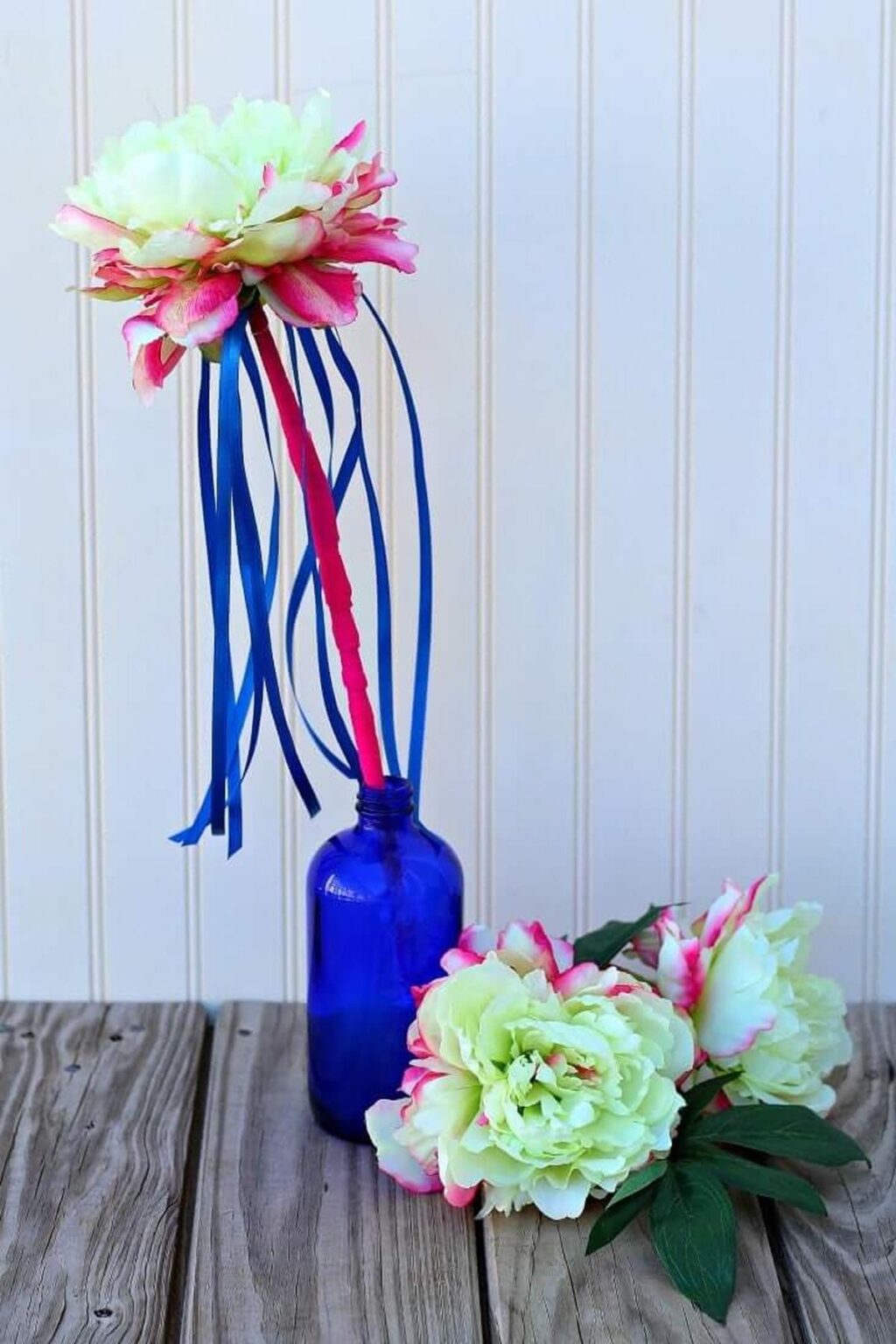 21 Beautiful and Affordable Dollar Store Spring Decor Ideas
