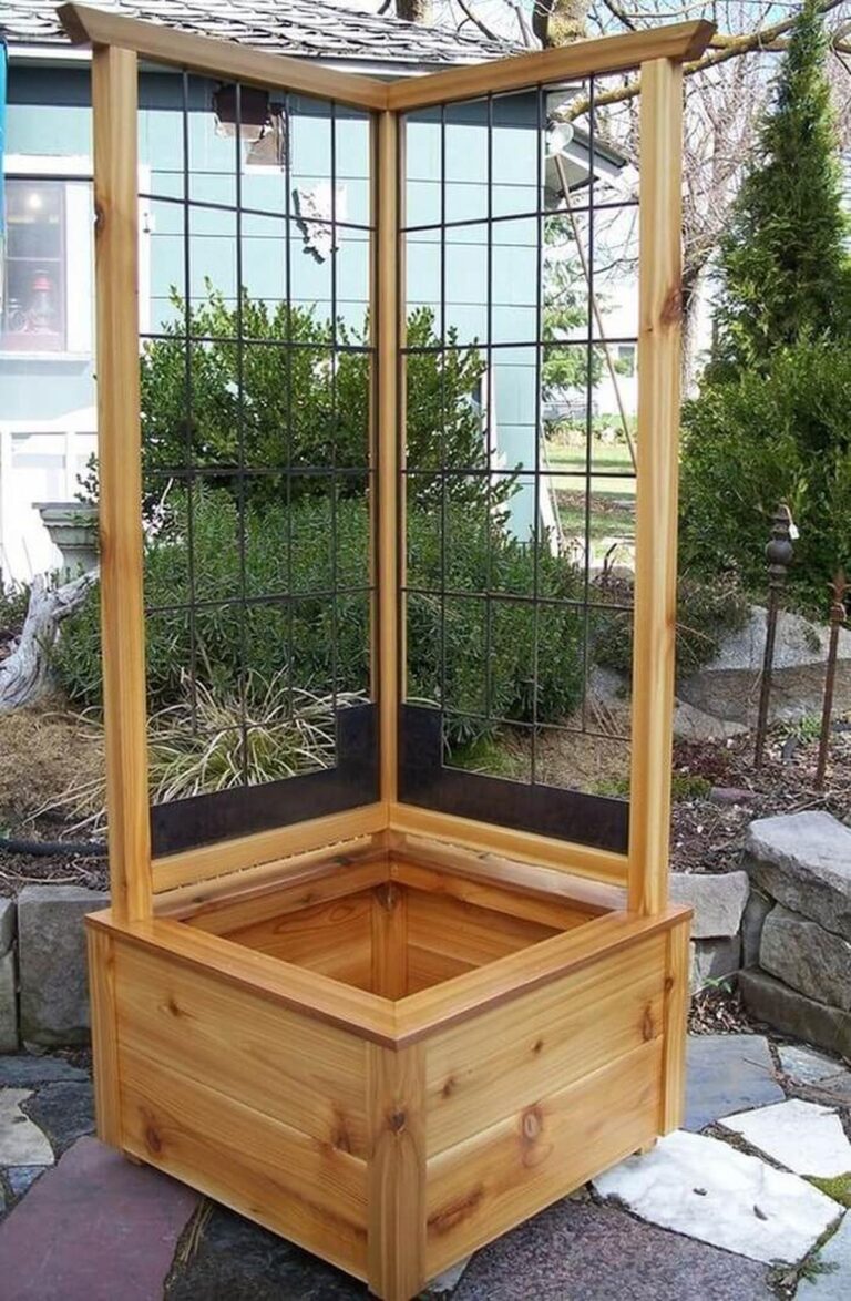 33 Stylish Built-In Planters to Transform Your Outdoor Areas