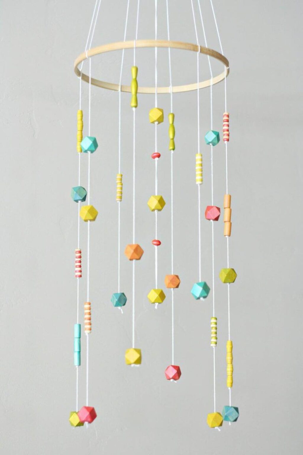 19 Cute DIY Baby Mobiles to Delight Your Baby