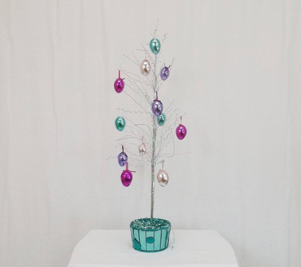 18 Cheerful Easter Egg Tree Ideas to Brighten Your Holiday
