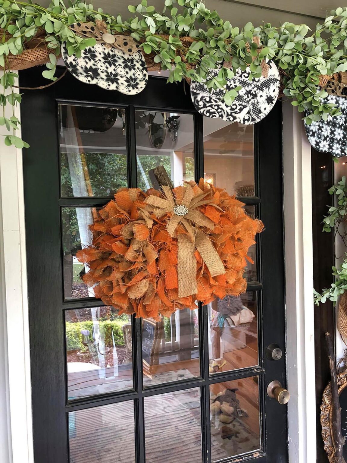 20 DIY Pumpkin Wreath Designs for Autumn Charm