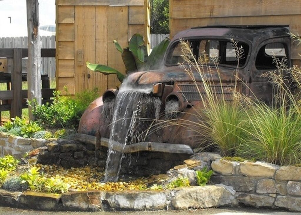28 Stunning DIY Outdoor Water Fountain Ideas for Your Garden