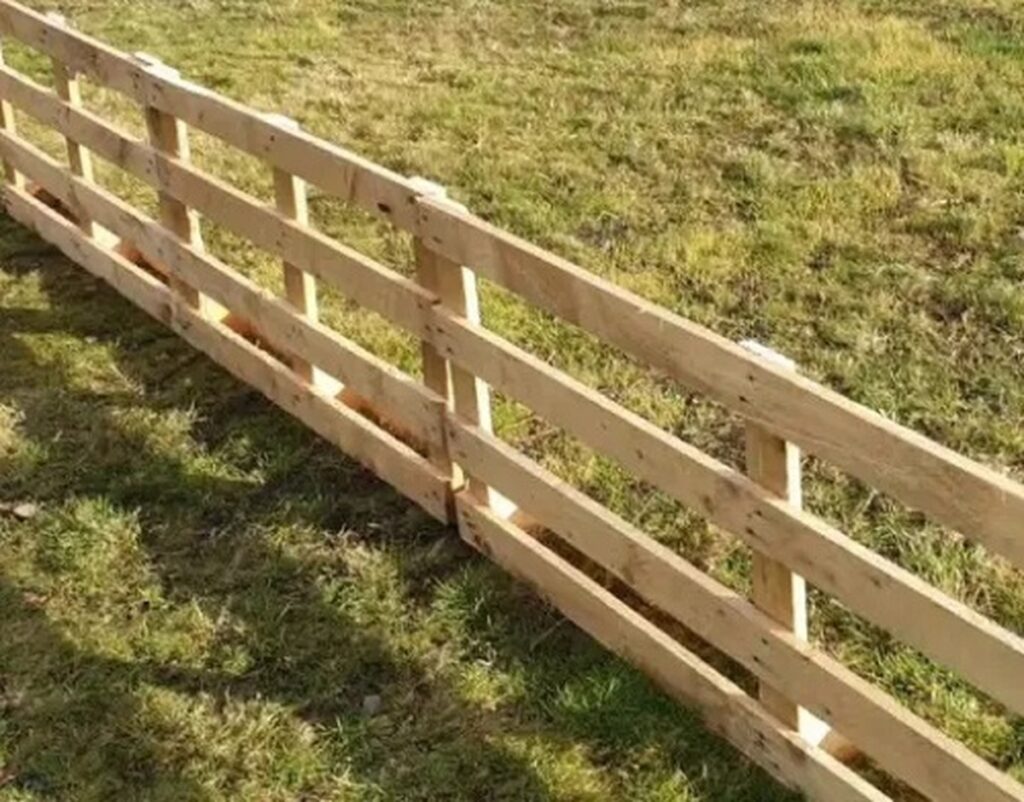 32 Charming Vegetable Garden Fence Ideas That Wow