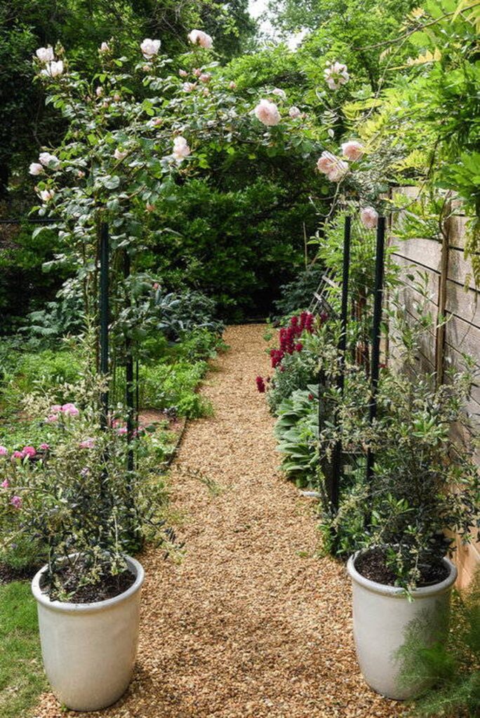26 Beautiful DIY Rose Trellis Ideas for Your Garden
