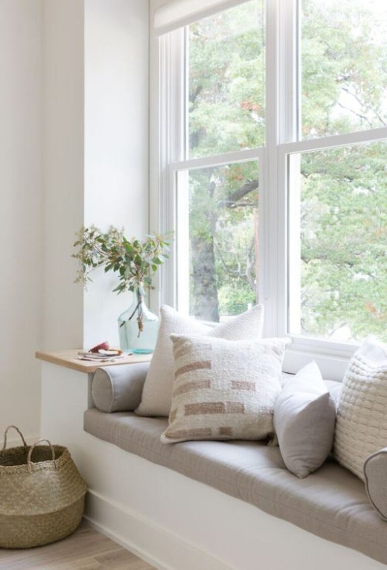 25 Cozy Indoor Window Sitting Area Decor Ideas to Try Today