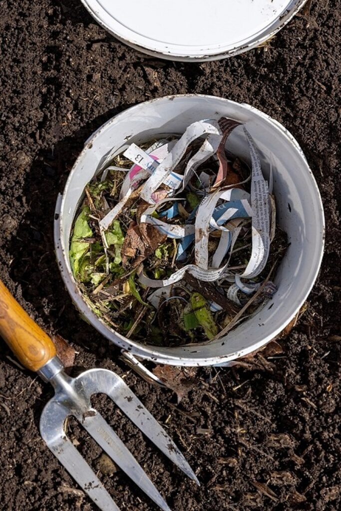 19 Clever In Ground Compost Bin Ideas That Actually Work