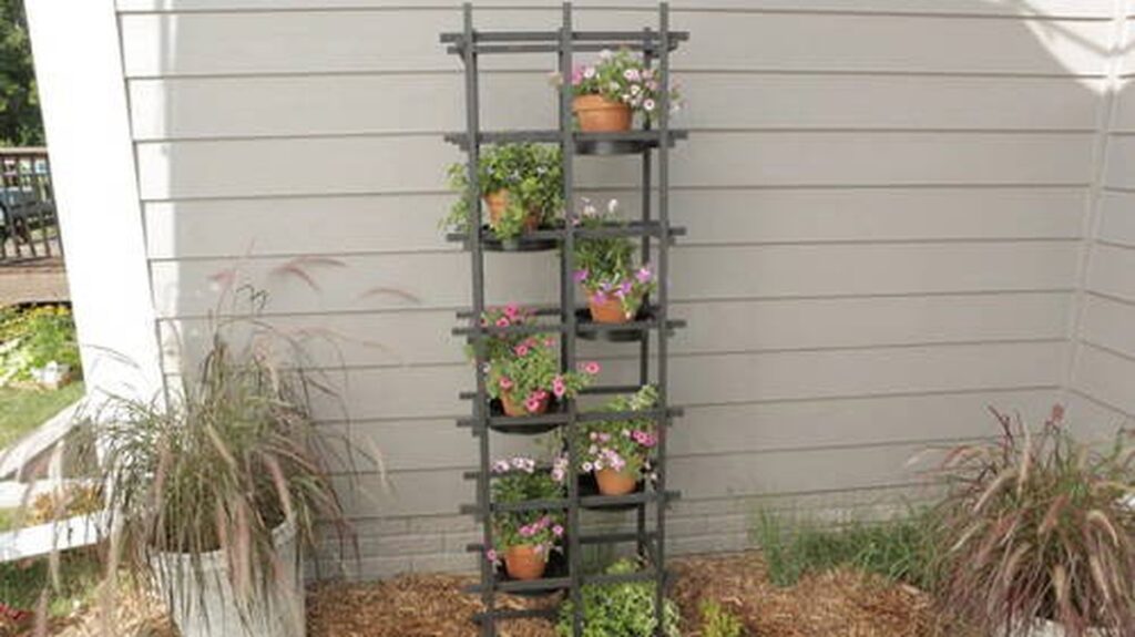 28 Genius Garden Plant Shelf Ideas to Brighten Your Outdoor Space
