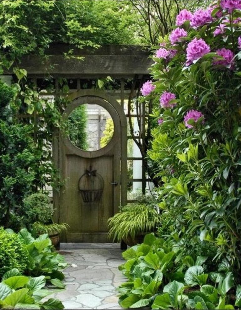 29 Ideal Garden Entrance Door Ideas That Welcome Guests