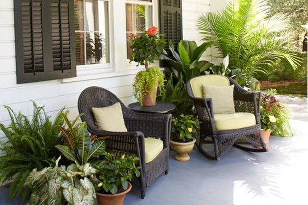 29 Stunning Porch Decor Ideas with Plants for a Cozy Retreat
