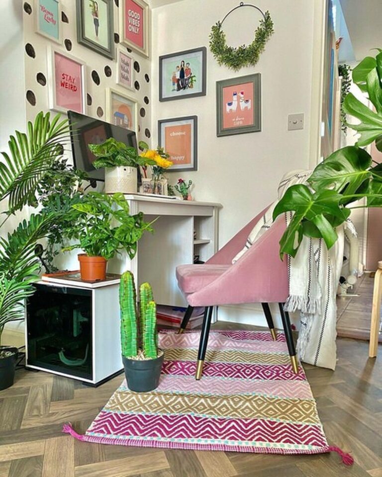 20 Refreshing Green Home Office Desk Ideas with Plants
