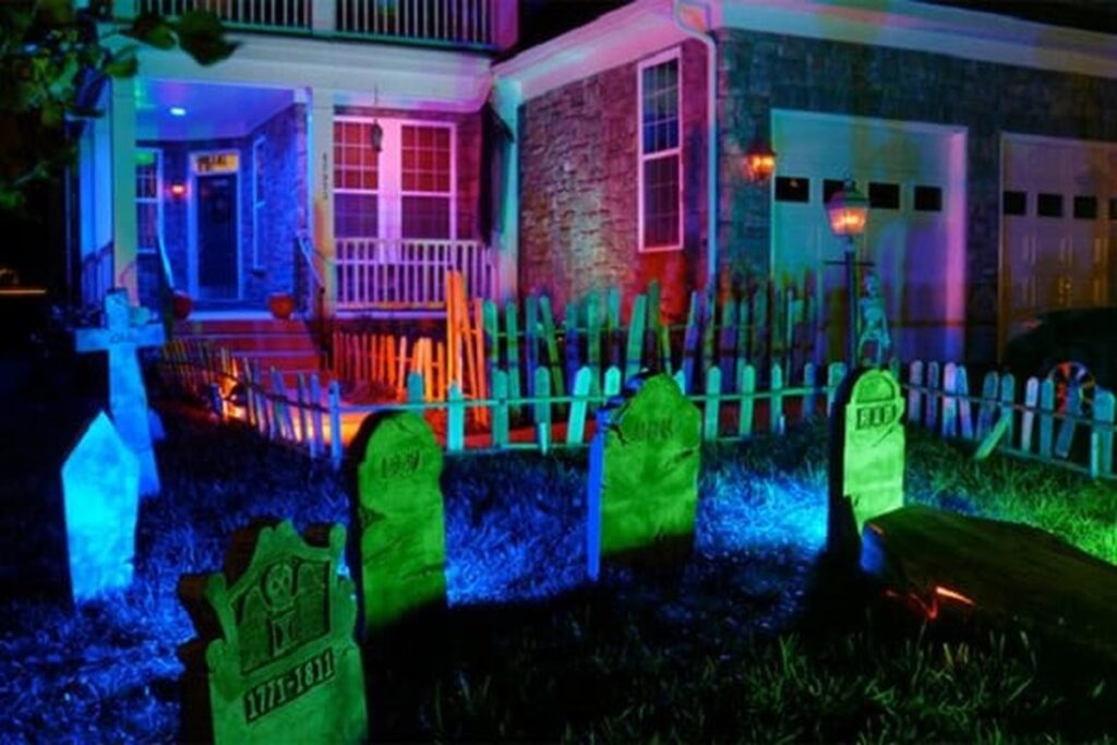 50 Spooky DIY Halloween Garden Ideas for a Haunting Yard
