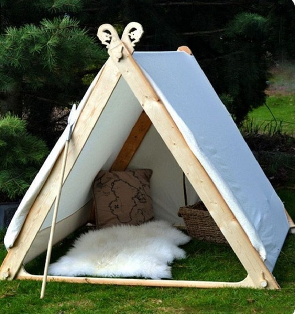 30 DIY Ideas to Make Your Backyard the Perfect Hang Out Spot