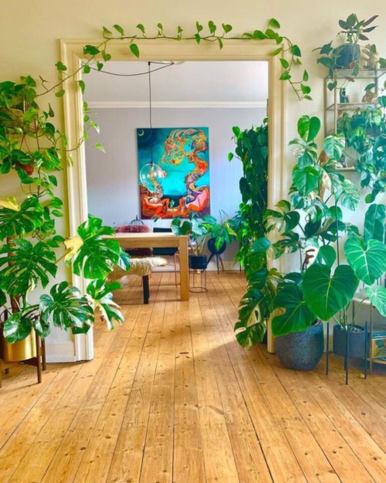 26 Vibrant Interior Ideas Using Beautiful Houseplants