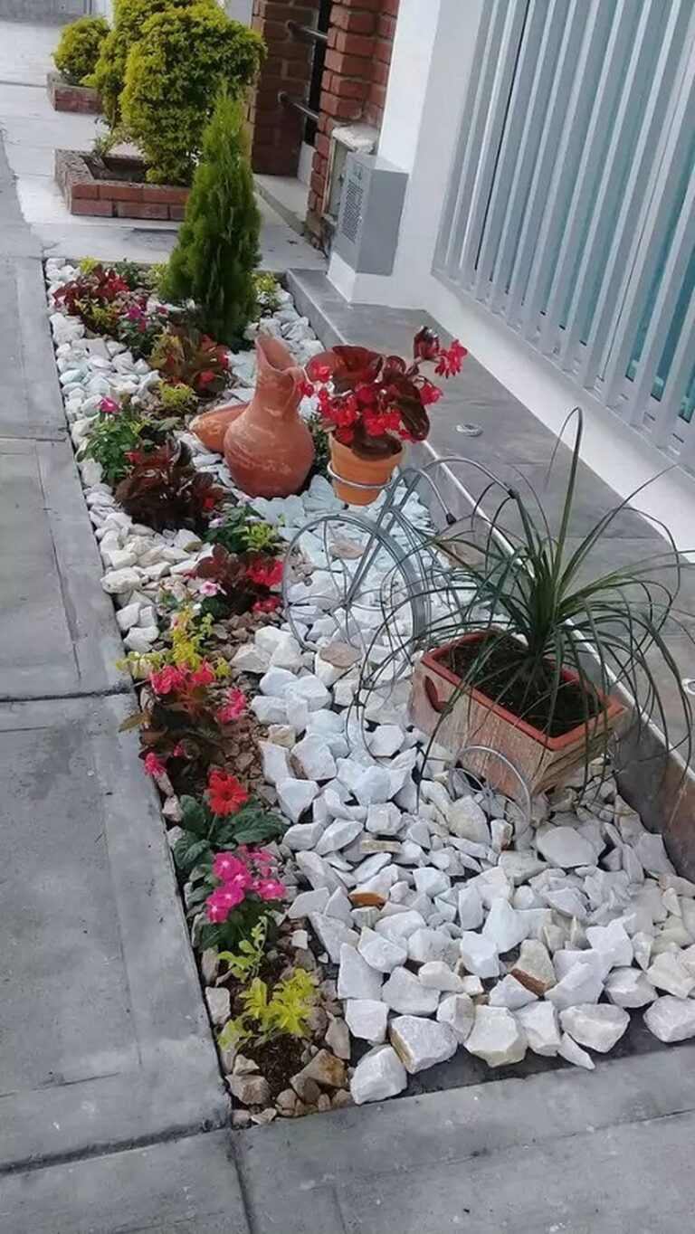 25 Perfect Gardens with White Rocks That Will Inspire You