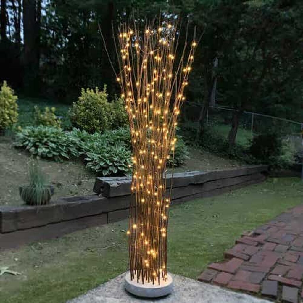 22 Charming DIY Garden Decor Ideas Using Tree Branches