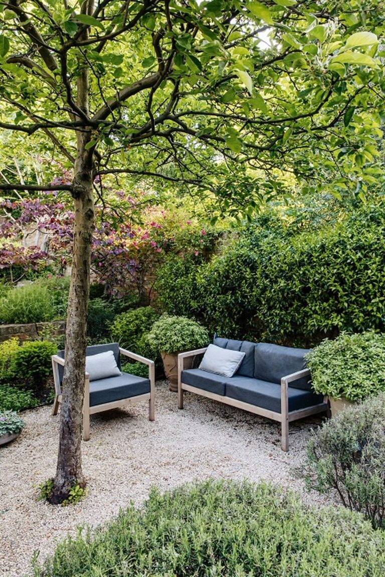 81 Cozy Small City Garden Ideas to Transform Urban Spaces