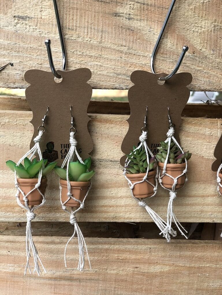 25 Charming DIY Jewelry with Plant Ideas Anyone Can Create