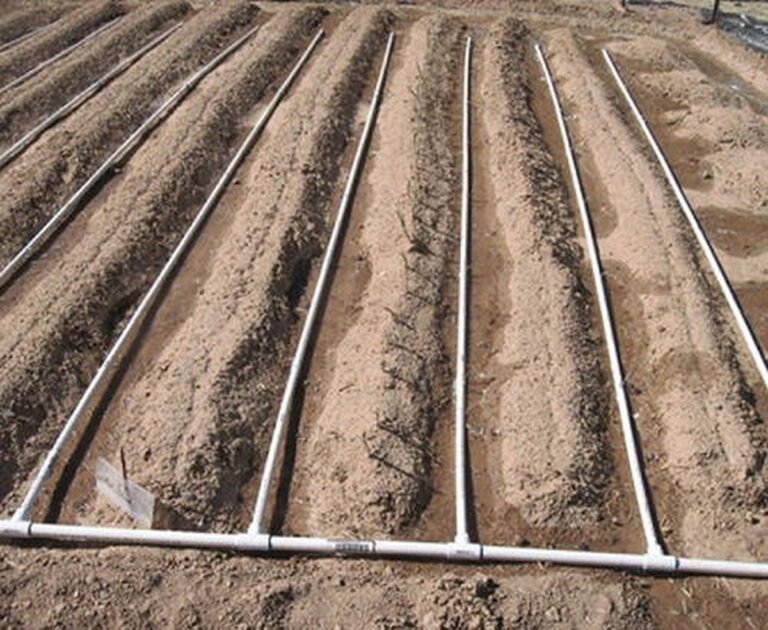 18 Brilliant DIY Drip Watering Systems for the Garden
