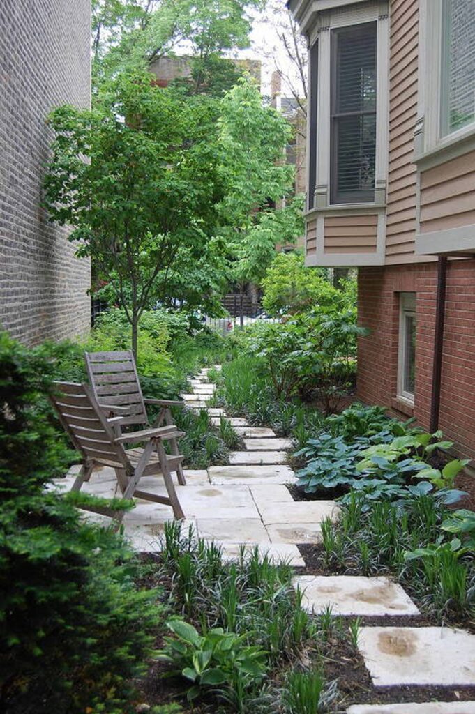 28 Amazing Ideas for Long and Narrow Gardens