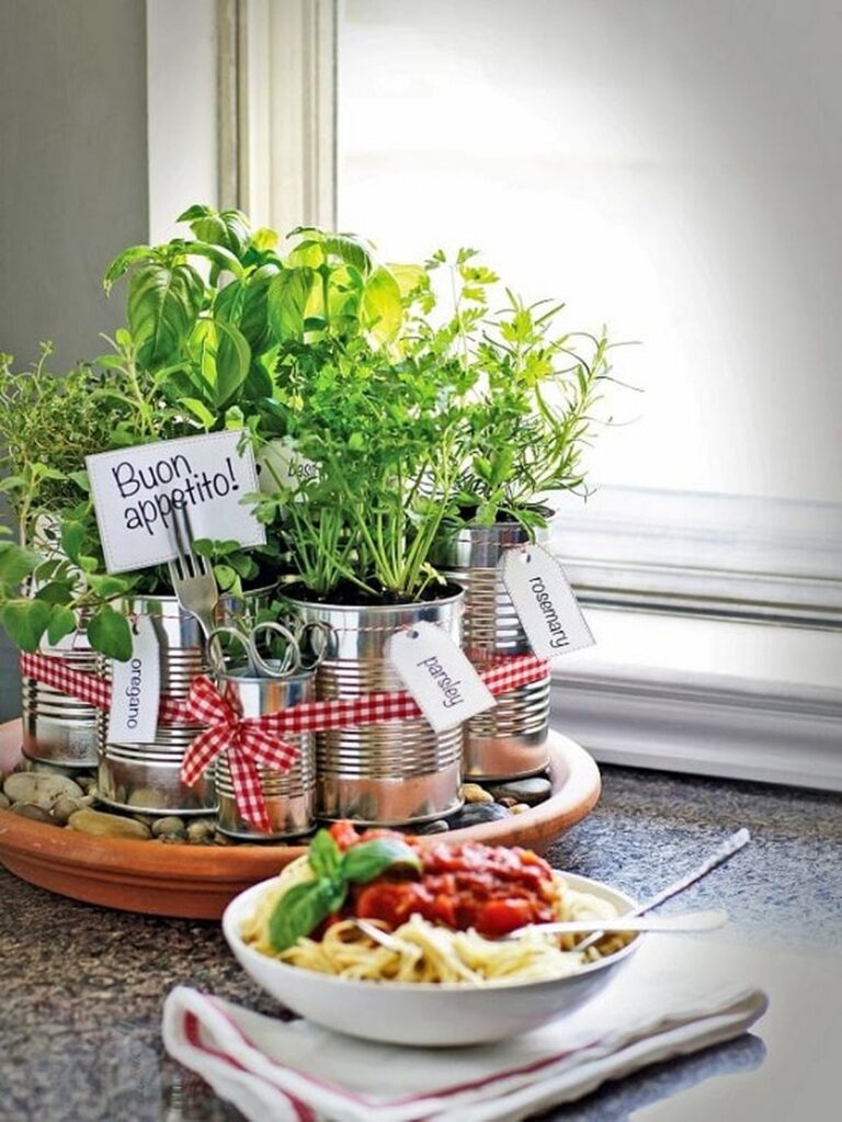 51 Brilliant DIY Tin Can Ideas for Garden That Sparkle Joy