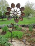 21 Charming DIY Rusted Metal Garden Art & Decor Projects to Try