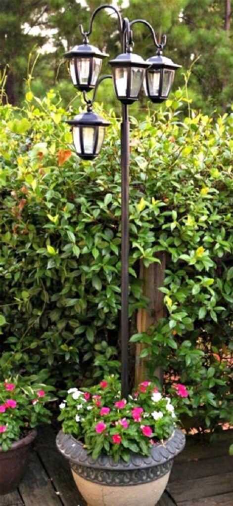 28 Gorgeous DIY Lamp Post Ideas For the Garden That Sparkle
